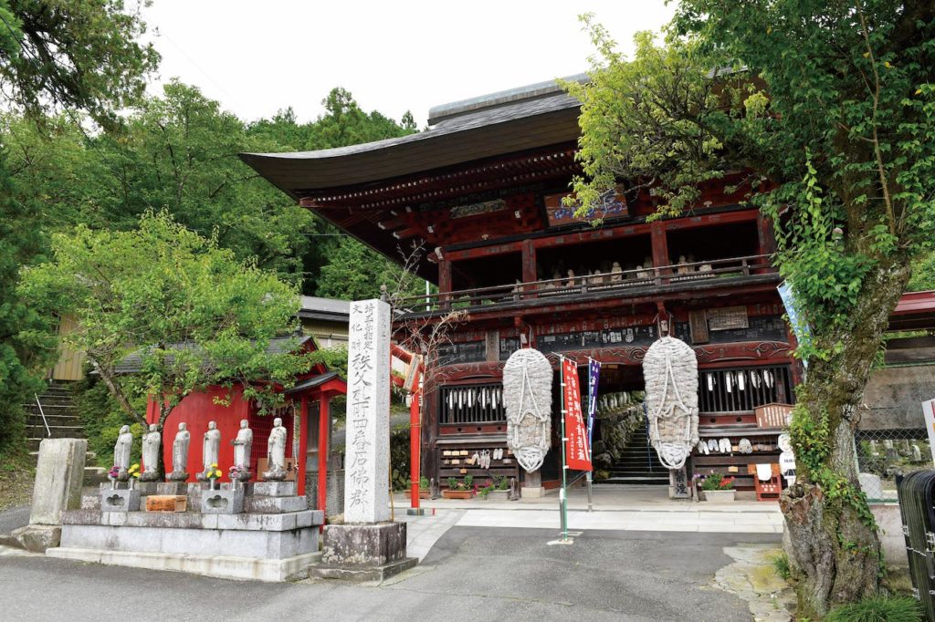 Visit the Historic Shrines and Temples - Chichibu - The Best Things to ...