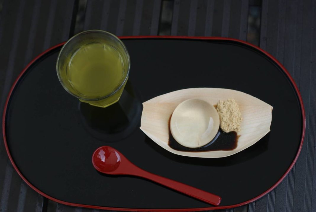 Mizu-shingen Mochi: Japanese Edible Water Dessert - WAttention.com