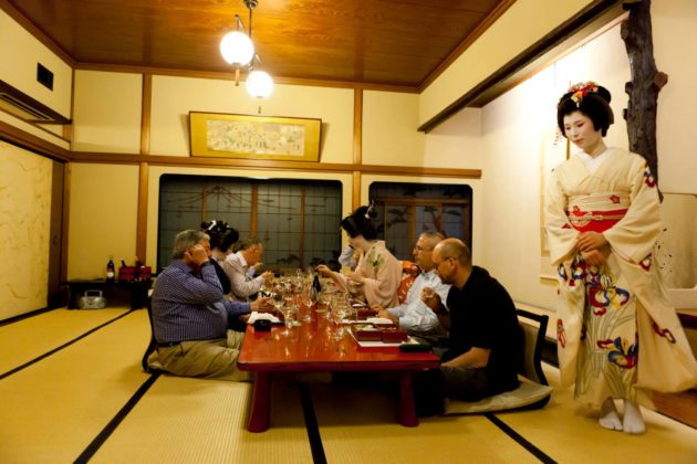 All About Geisha Banquets - WAttention.com