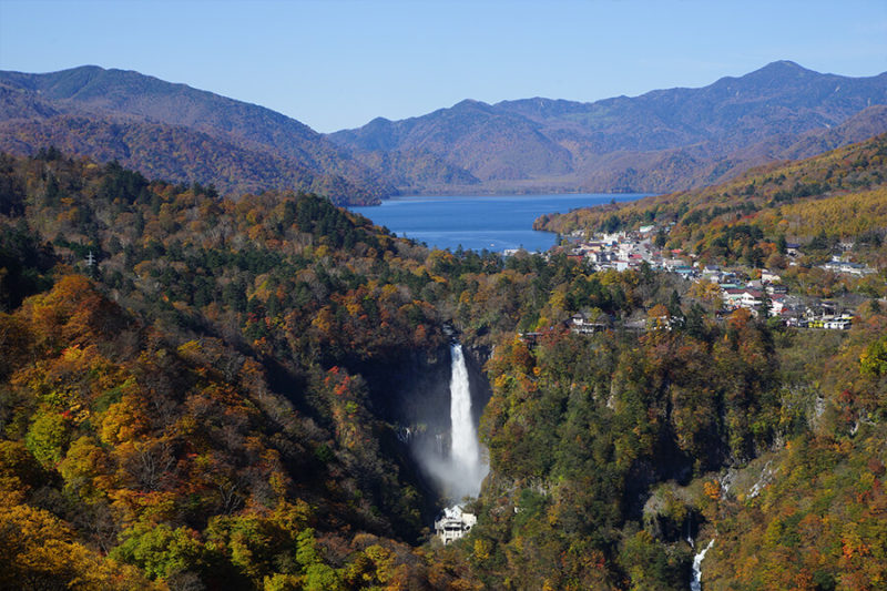 Surrounded by Autumn Colors at Chuzenji Lake in Nikko, Japan ...