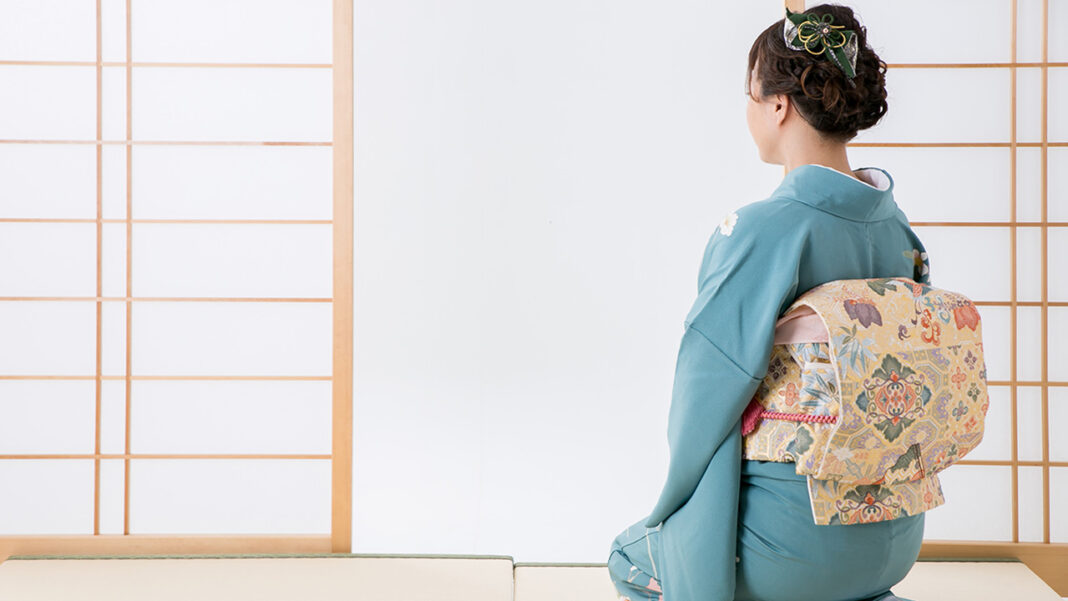 Know Your Kimono: 9 Different Kimono Types - WAttention.com